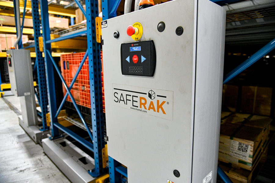 SAFERAK® 60P Heavy-duty industrial powered mobile racking system ...